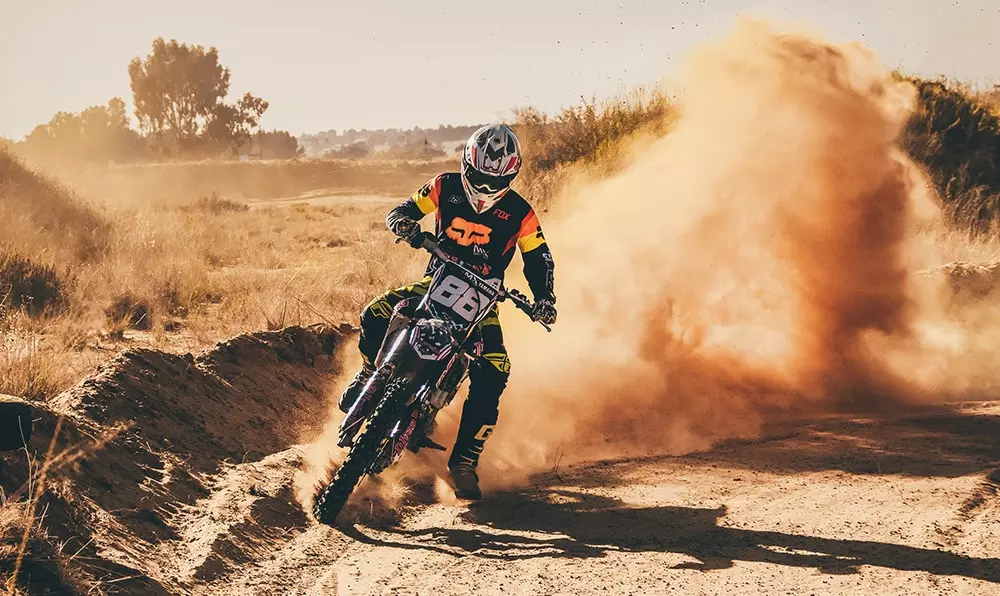 Conseils techniques pour débuter en motocross